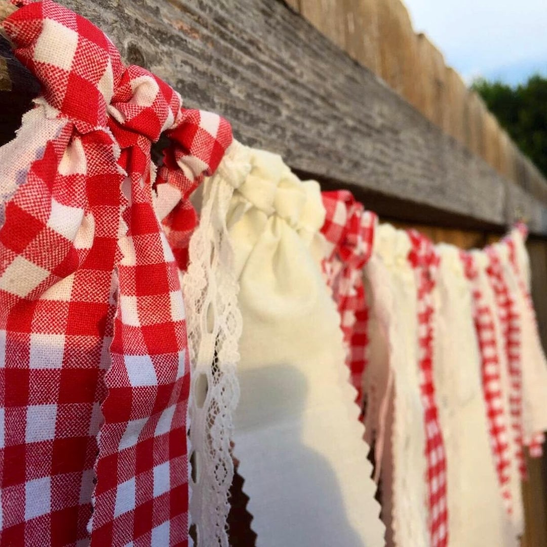 Red Gingham Fabric Banner: Picnic Party Garland With White Lace - Etsy