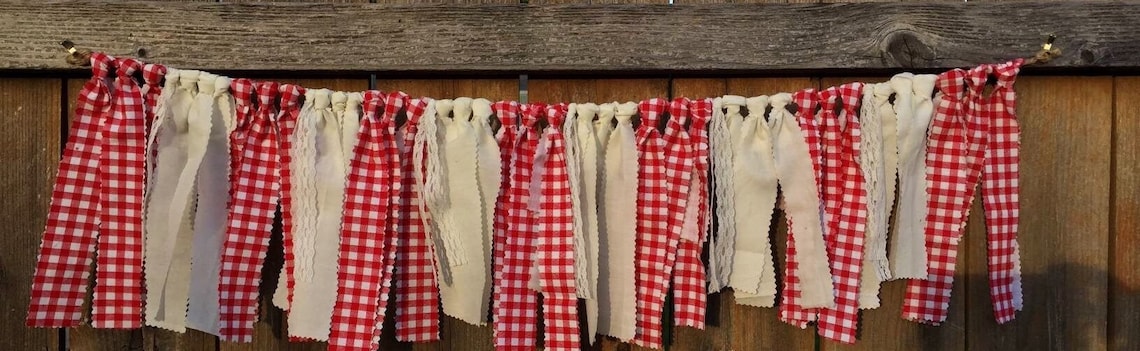 Red Gingham Fabric Banner: Picnic Party Garland With White Lace - Etsy