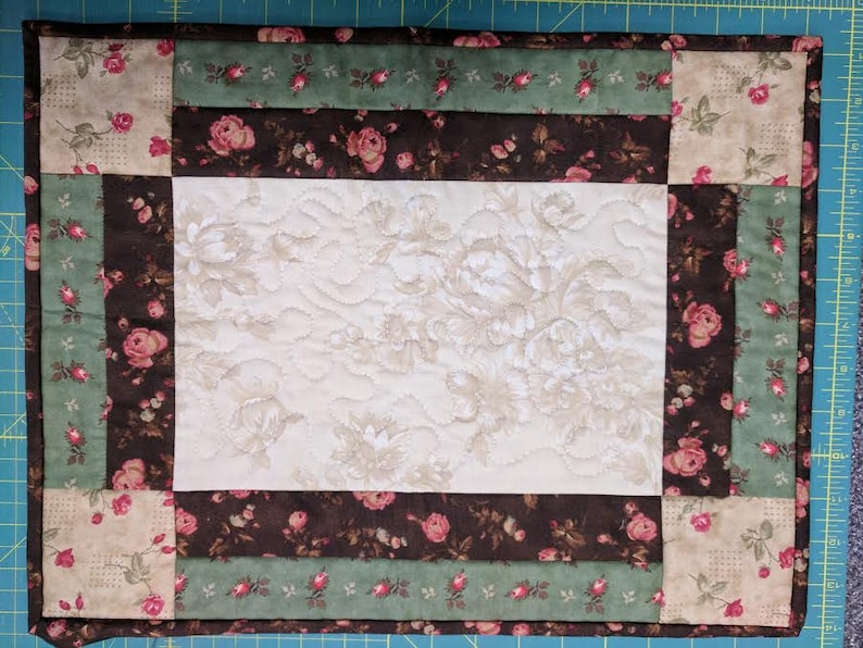 Placemat Pattern 4 O'clock by Miss Winnie Designs - Etsy Australia