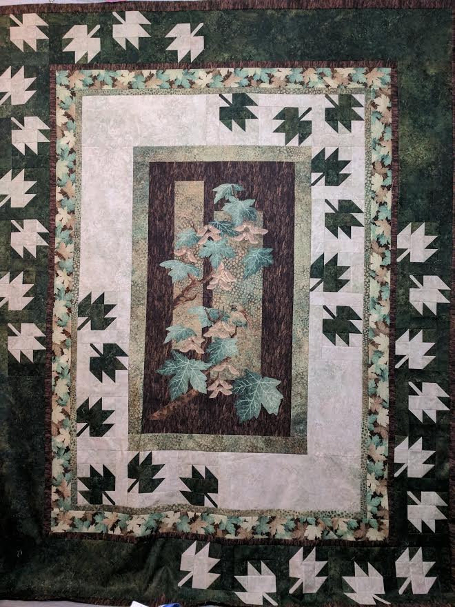 PDF Scattered Leaves Quilt Pattern, Canadian Version, Northcott, Quilts ...