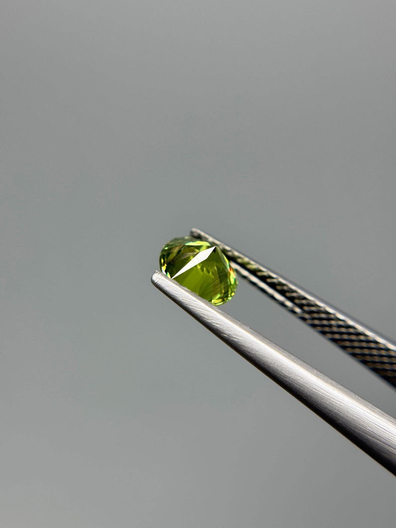 1.00 Ct Horsetail Inclusion Vivid Green Natural Russian Demantoid ...