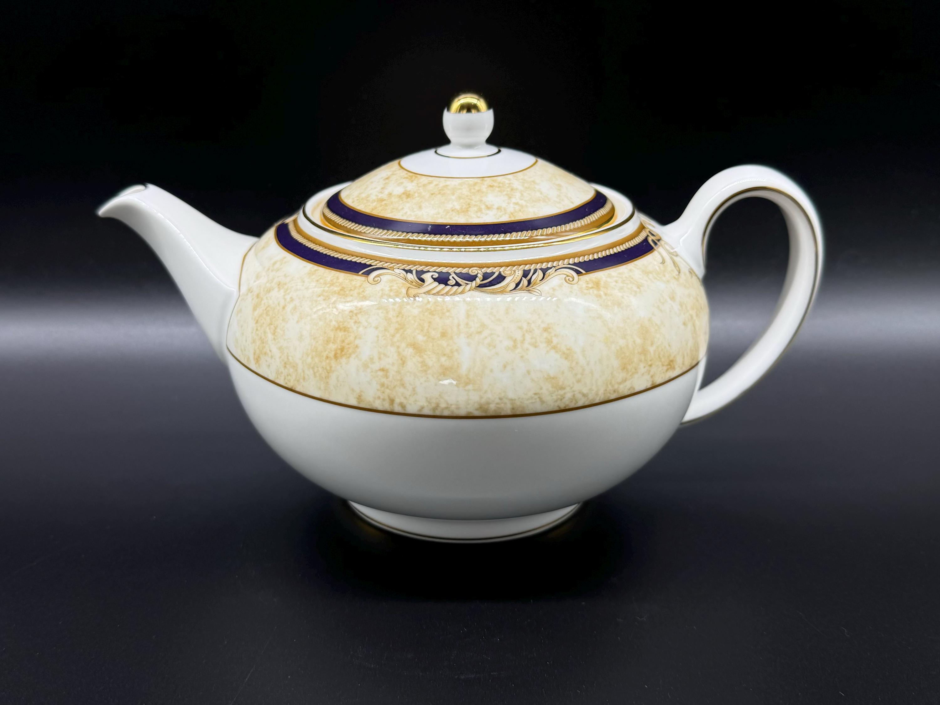 Wedgwood Cornucopia Teapot Bone China England - Etsy