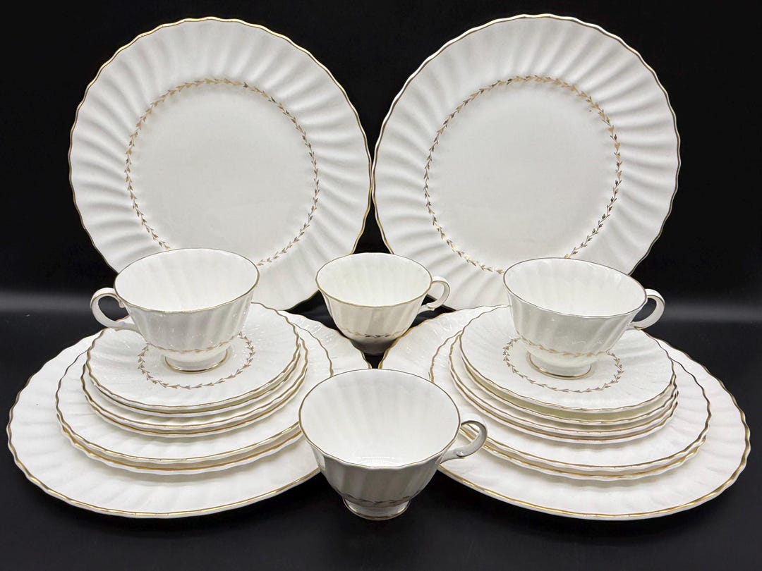Royal Doulton Adrian 5 Piece Place Setting X 4 Bone China England 20 ...