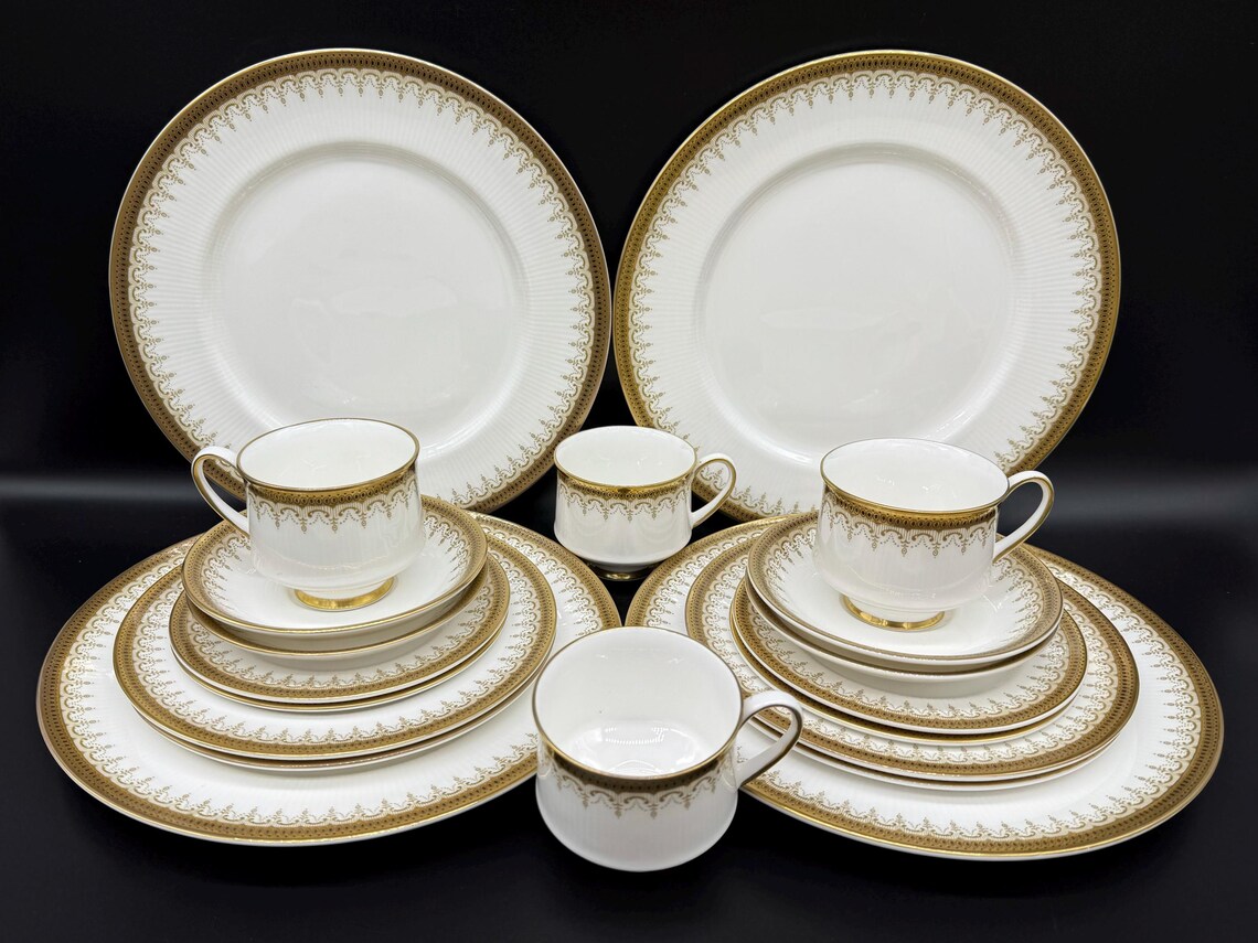 Paragon Athena 5 Piece Place Setting X 4 Bone China England 20 Pieces ...