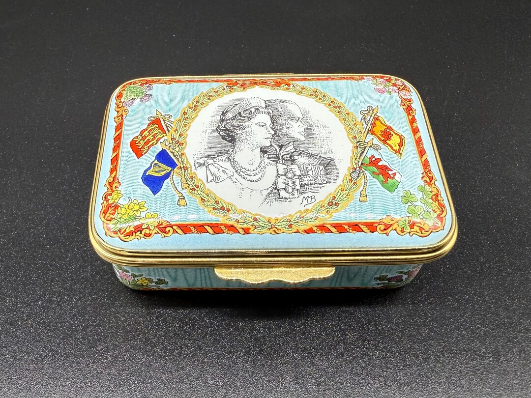 Halcyon Days Queen Elizabeth II 50th Wedding Anniversary Enamel Box ...