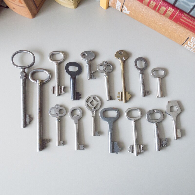 Skeleton Key Decor - Etsy