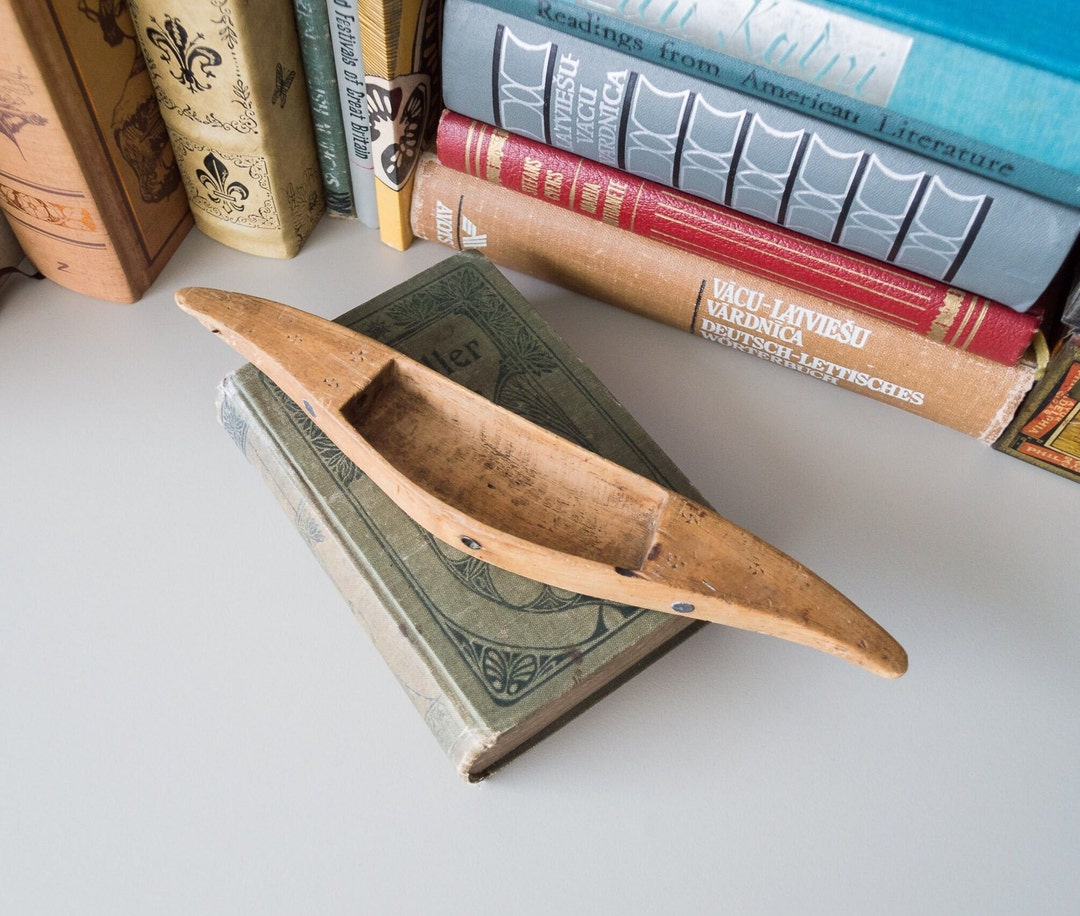 SALE Antique Weaving Shuttle Wooden Bobbin Scandinavian - Etsy