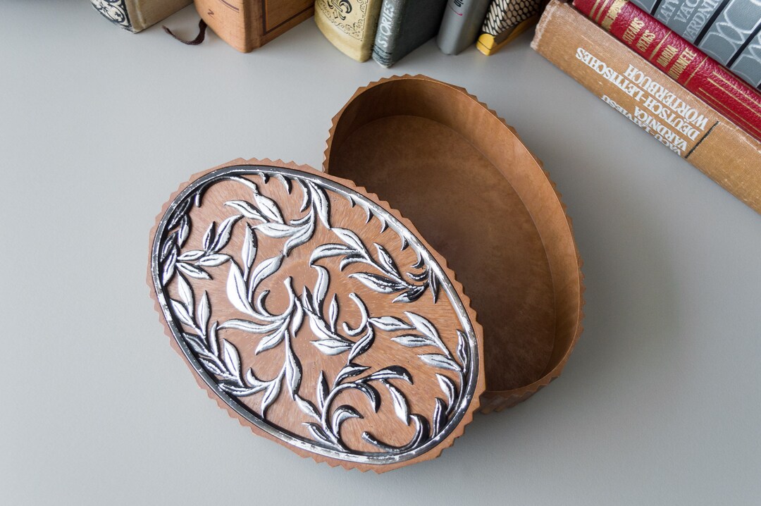 Shabby Bakelite Jewelry Box Floral Oval Keepsakes Box Shabby Chic - Etsy