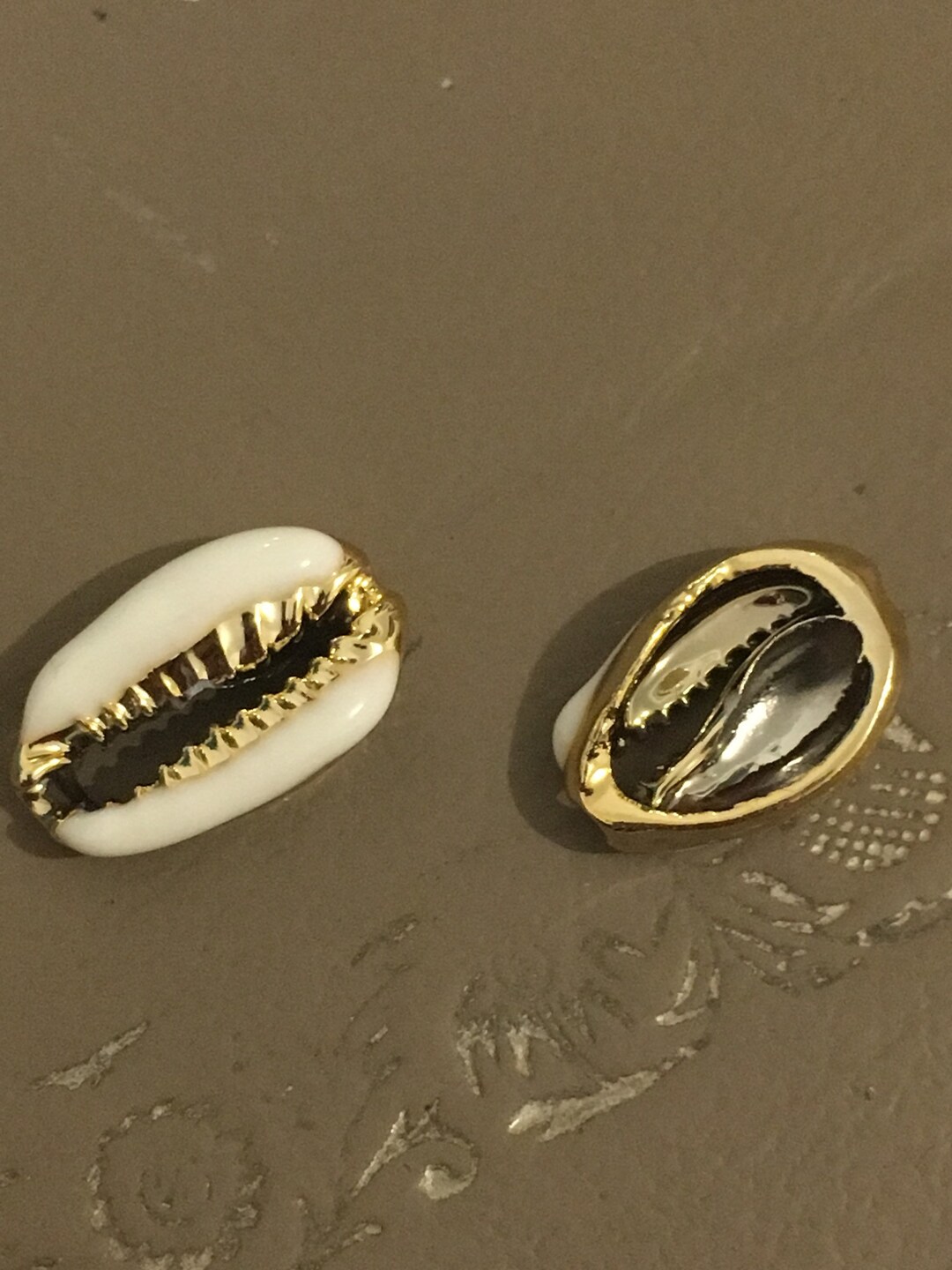 Shell Charms, Cursels, 2cm, Golden Shell, Summer, Beach, Holiday, White ...