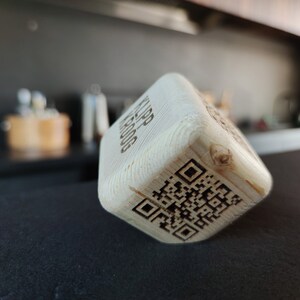 10 QR Code Menu on Cube for Bar and Restaurant, Scannable QR Code for ...