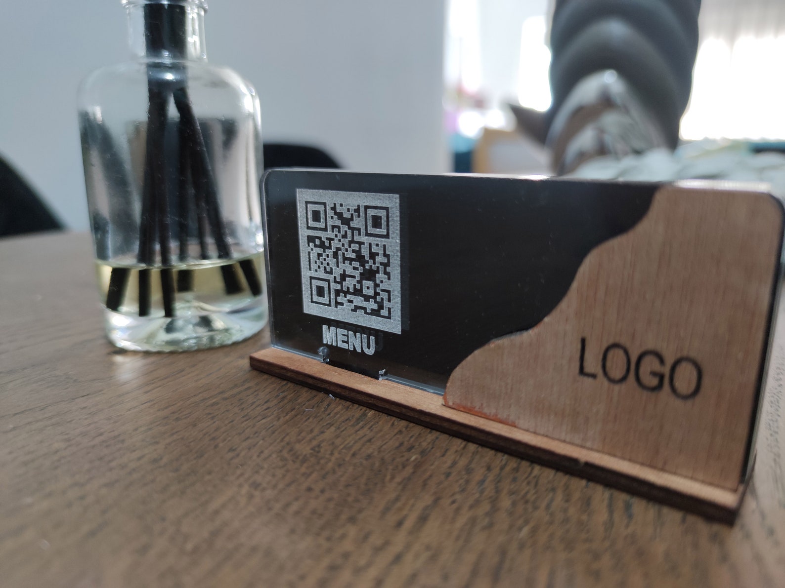 10custom-made QR Code Tabletop Stands, Scannable QR Code Tabletop to ...