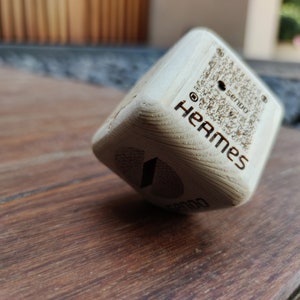 10 QR Code Menu on Cube for Bar and Restaurant, Scannable QR Code for ...