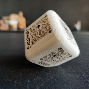 10 QR Code Menu on Cube for Bar and Restaurant, Scannable QR Code for ...