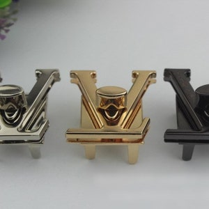 V-shaped Twist Turn Lock 40mm Purse Charm Organizer Luggage Hardware ...