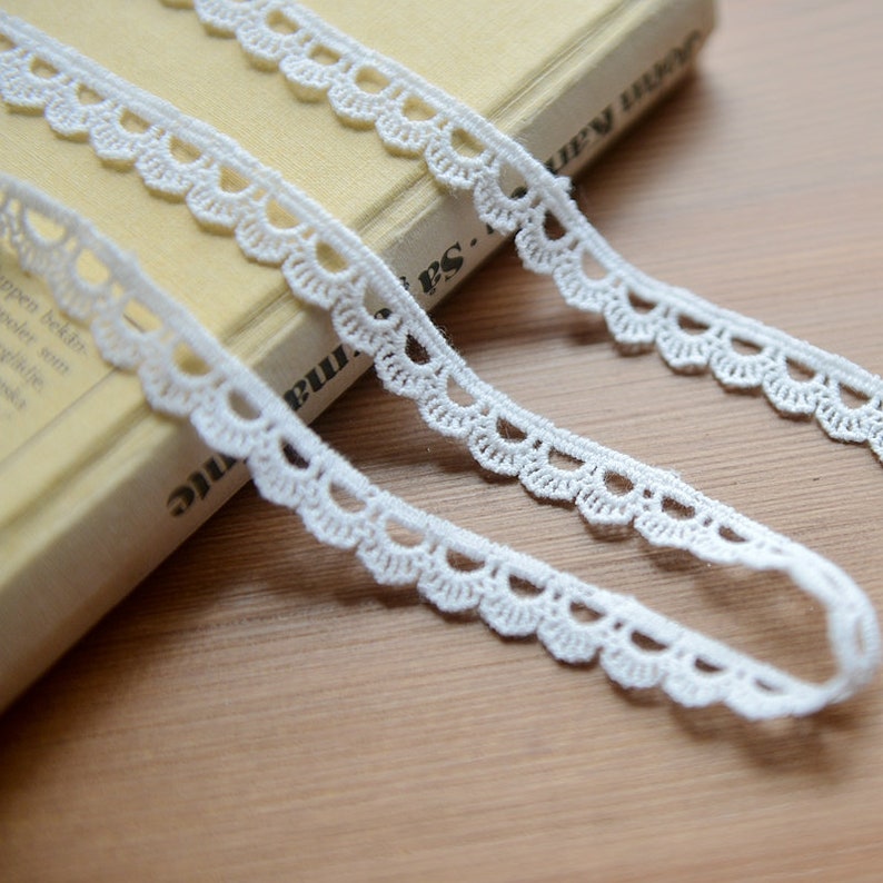 White Narrow Crochet Lace Trim 10mm 3/8 Scallop Apparel | Etsy