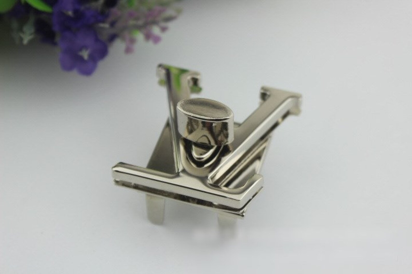 V-shaped Twist Turn Lock 40mm Purse Charm Organizer Luggage - Etsy