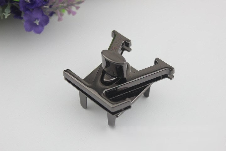 V-shaped Twist Turn Lock 40mm Purse Charm Organizer Luggage - Etsy