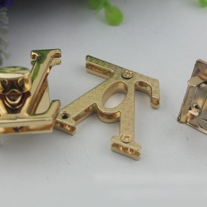 V-shaped Twist Turn Lock 40mm Purse Charm Organizer Luggage Hardware ...