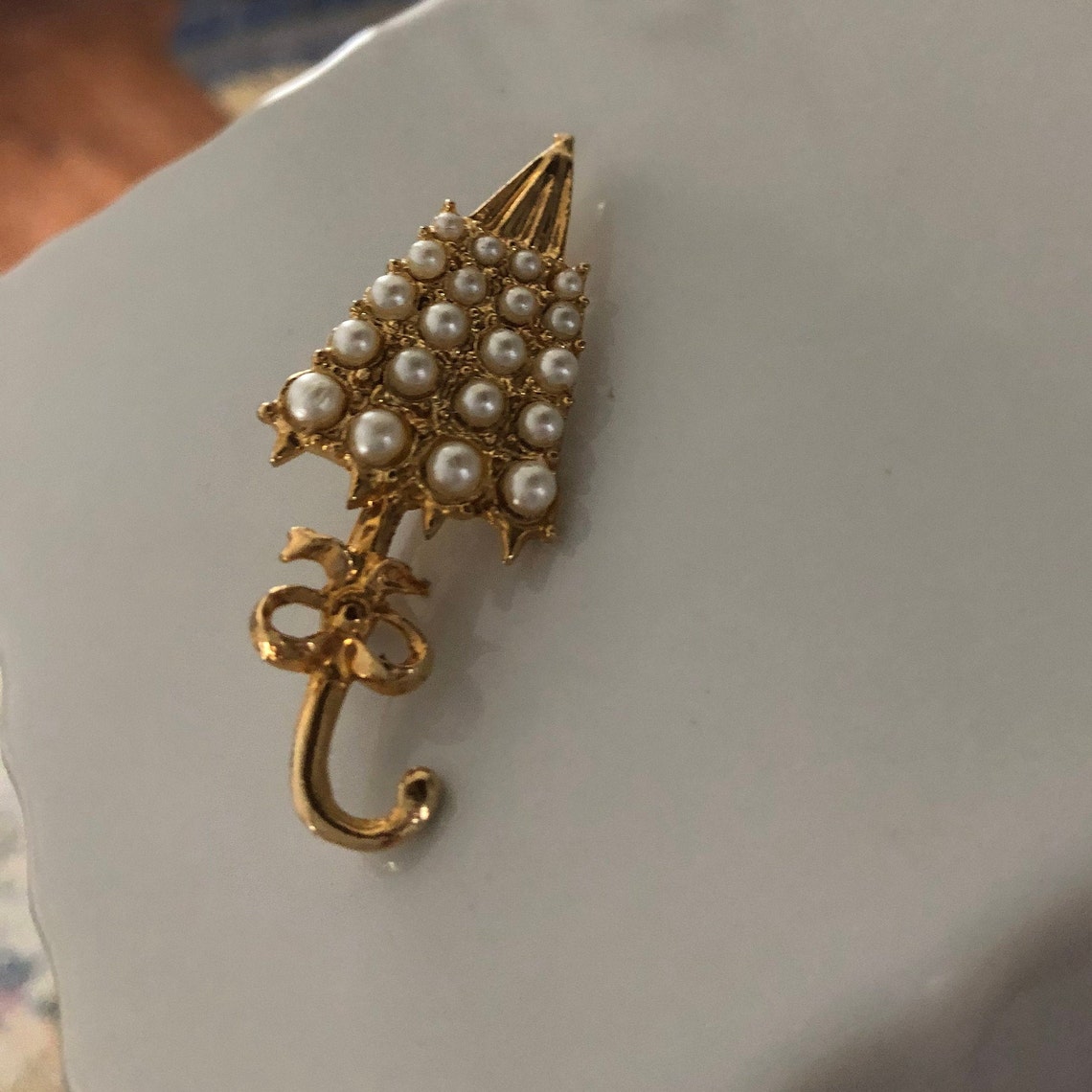 Umbrella Pin Vintage Brooch Gold & Pearl Spring Jewelry - Etsy UK
