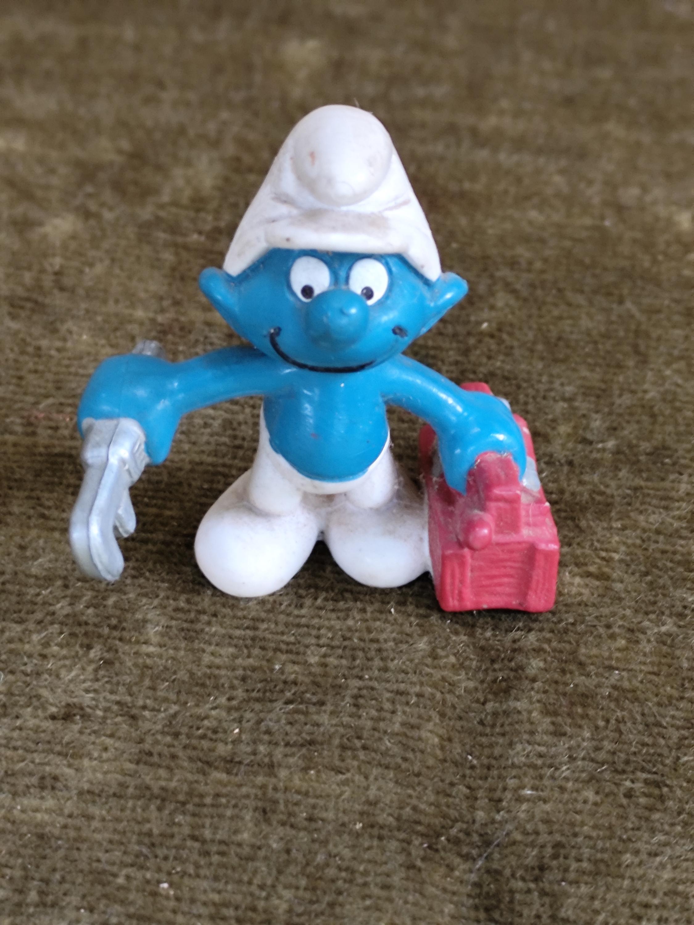 Smurf figurines store