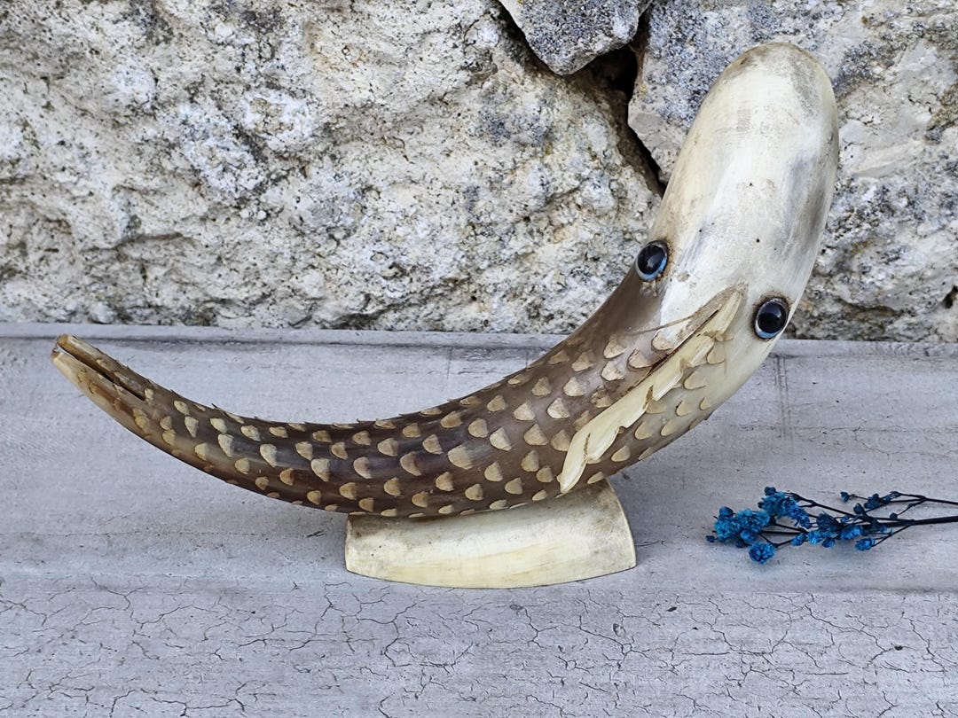 Sculpture poisson en corne vintage français - Etsy France