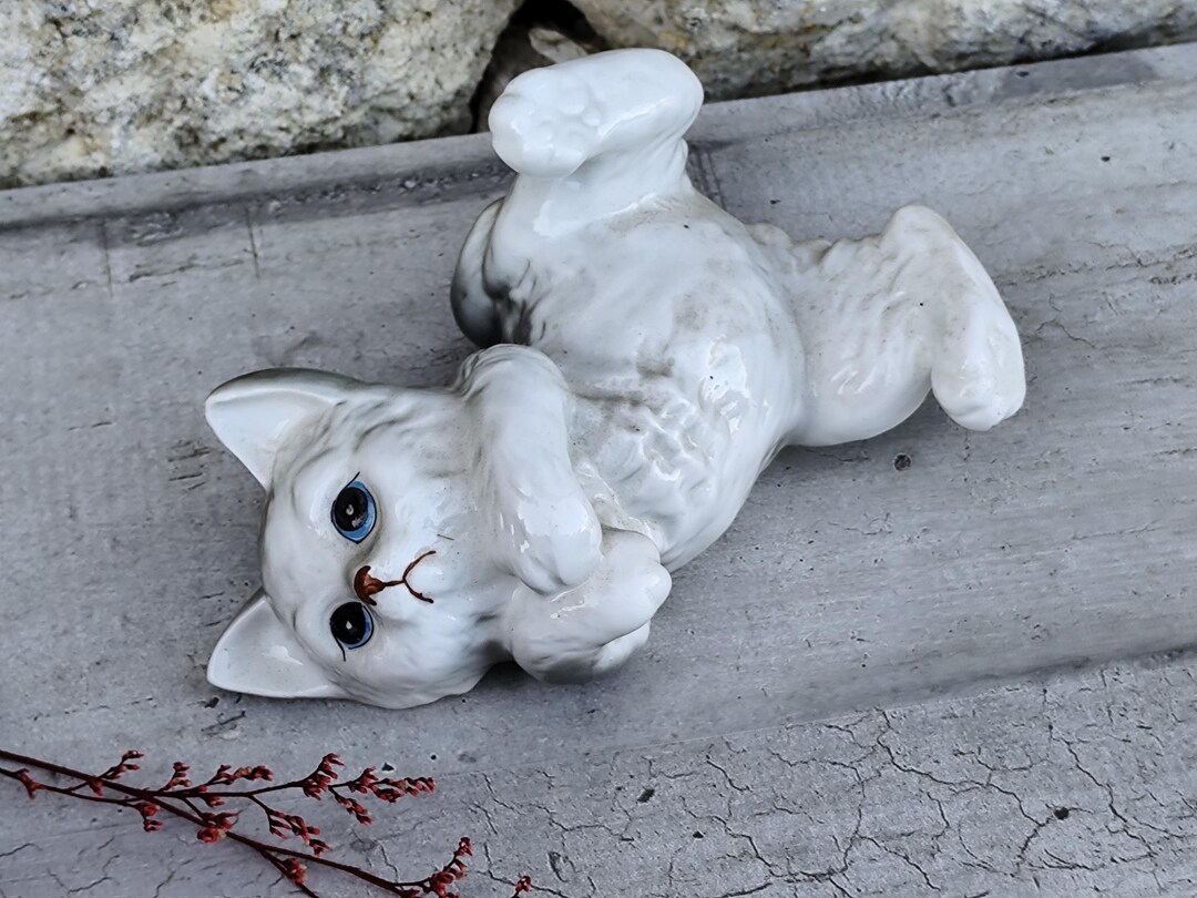 Vintage Cat Statue - Etsy