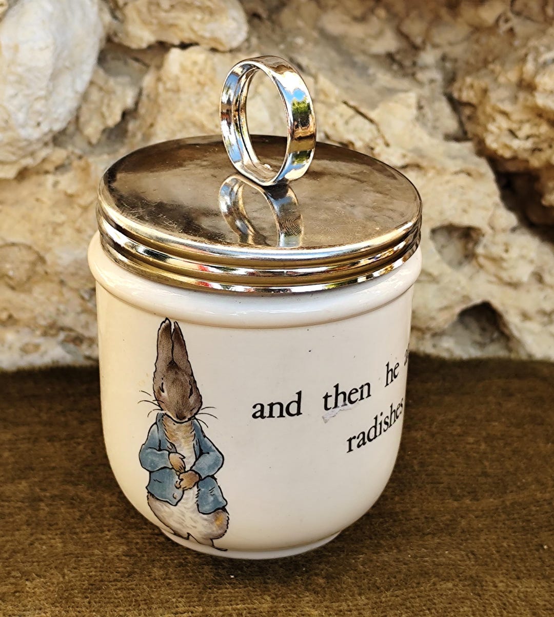 Peter Rabbit Egg Coddler by Wedgwood of Great Britain. Collectable Egg ...