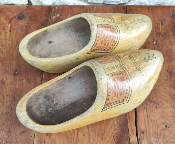 old large wooden clogs - Gem