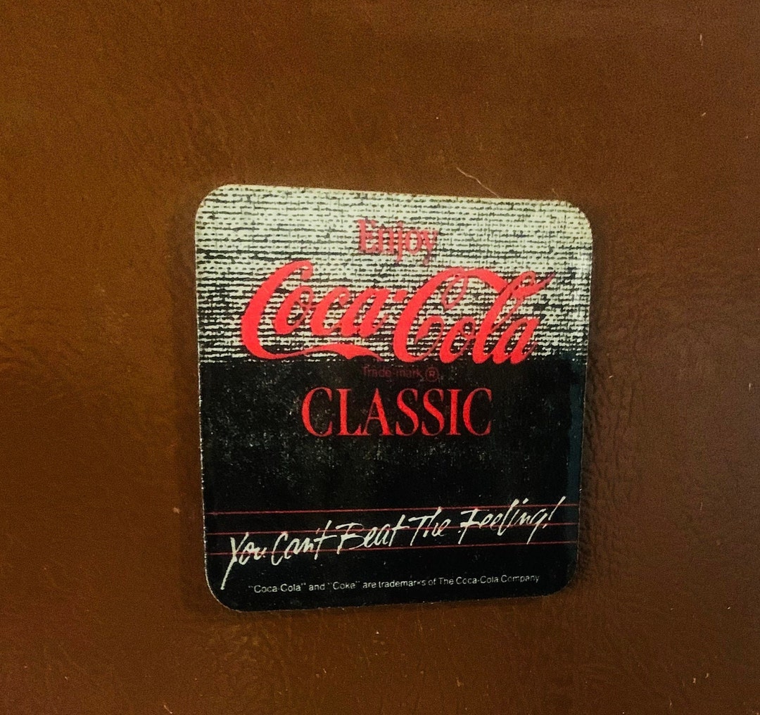 Novelty Soda Fridge Magnet - Coca Cola Classic 3 Inch Magnet - Free ...