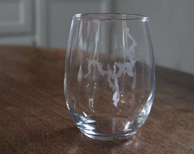 Lake Map Wine Glass/ Custom Lake Wine Glass/ Lake Texoma Stemless Wine ...