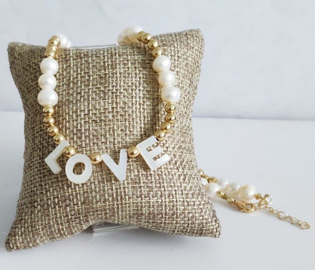 Pearls and Nacre Name Necklace - Etsy
