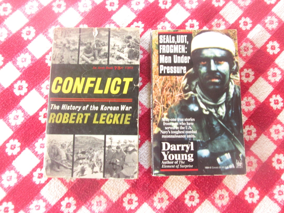 Pair of US Military History Books SEALS UDT Frogmen Men Under Pressure ...