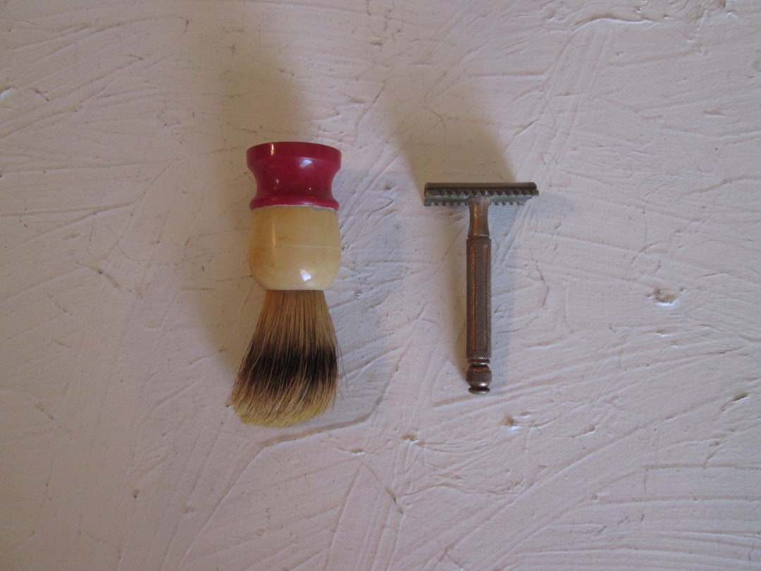 Vintage Shave Kit Gillette Gold Tone Razor & Ever-ready 100 Shaving ...