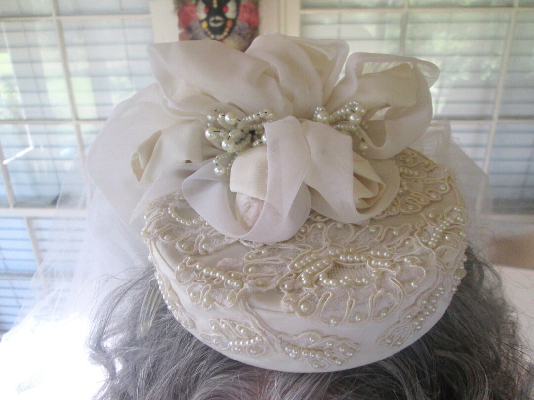 Vintage 1960s Veils by Robert Brodheim Pill Box Cap Bridal Veil in ...