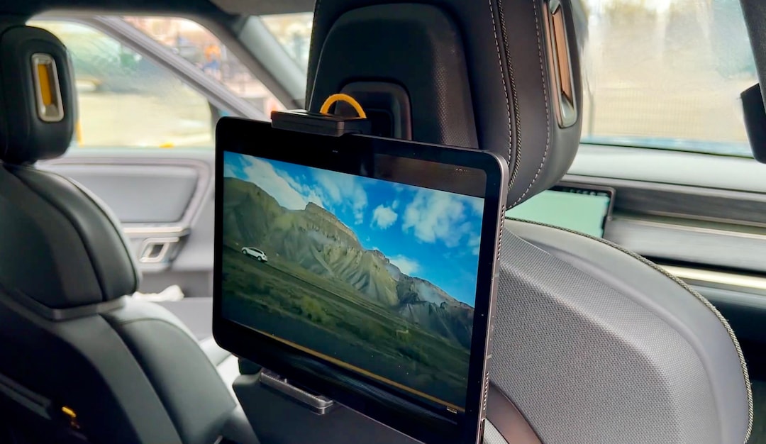 IPhone Cell Phone iPad / Tablet Mount Fits R1T and R1S Rear Seats ...