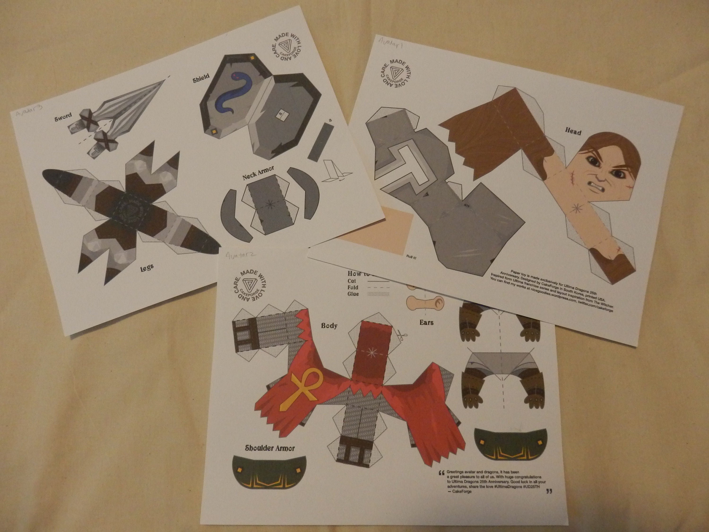 Set of 3 Ultima Papercraft Toys - Etsy