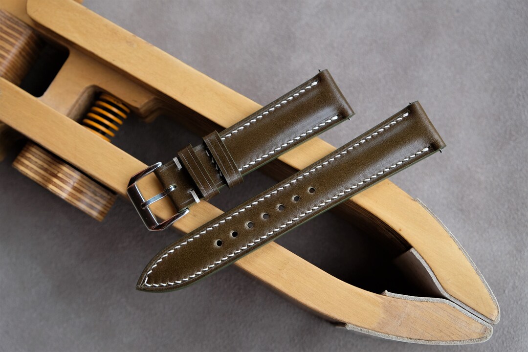 Shinki Hikaku Shell Cordovan Olive Watch Strap: Handmade Vintage Band ...