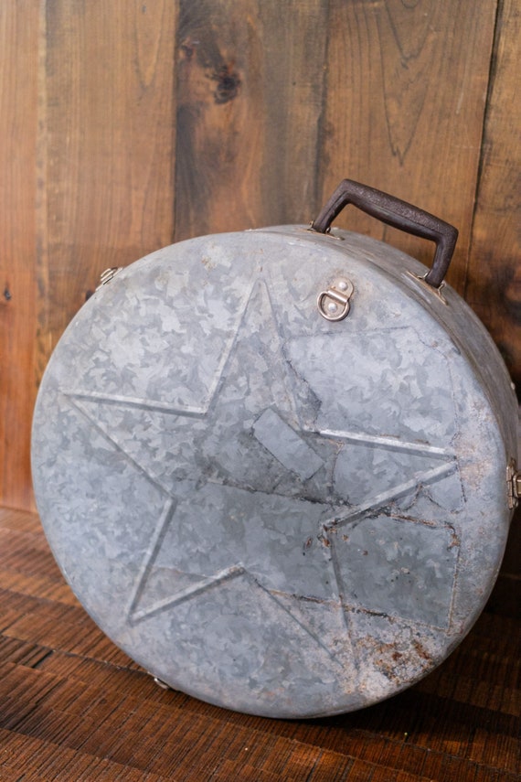 Vintage Galvanized Steel Cowboy Lasso Case - Lariat C… - Gem