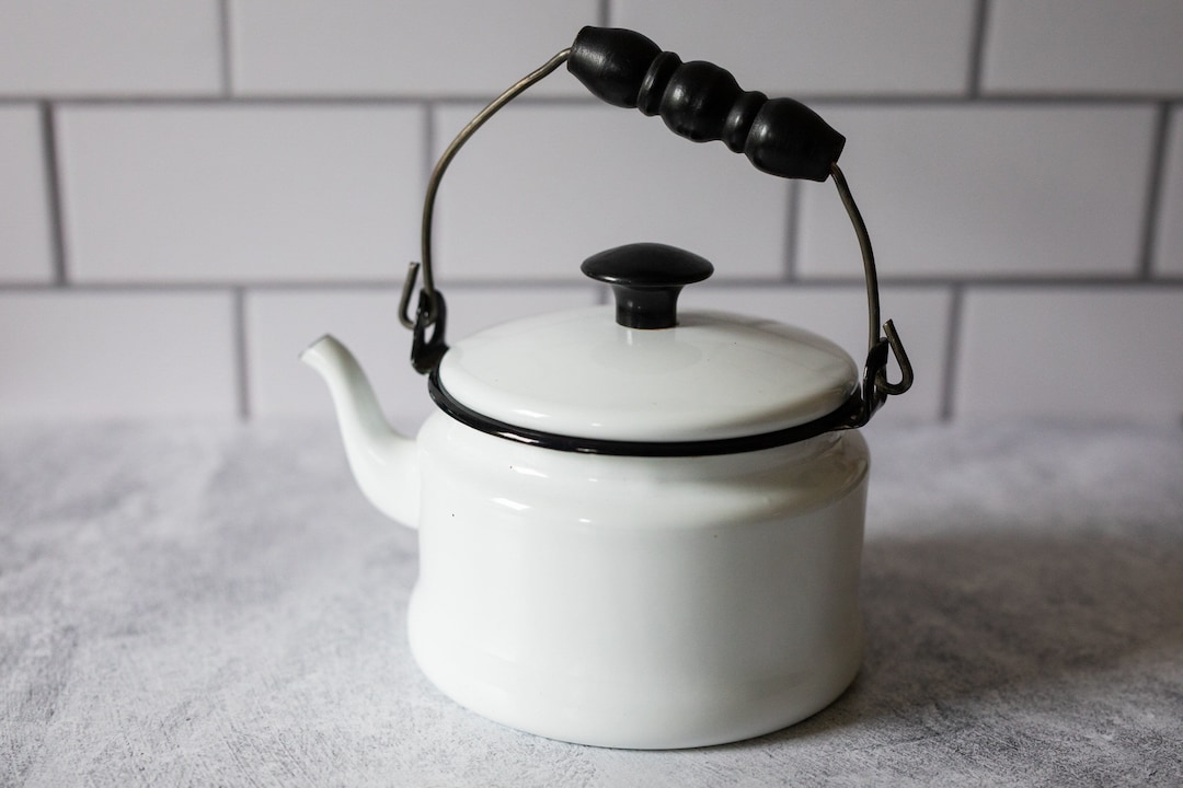 Vintage White Enamelware Tea Pot Teapot - Farmhouse Style Decor - Etsy