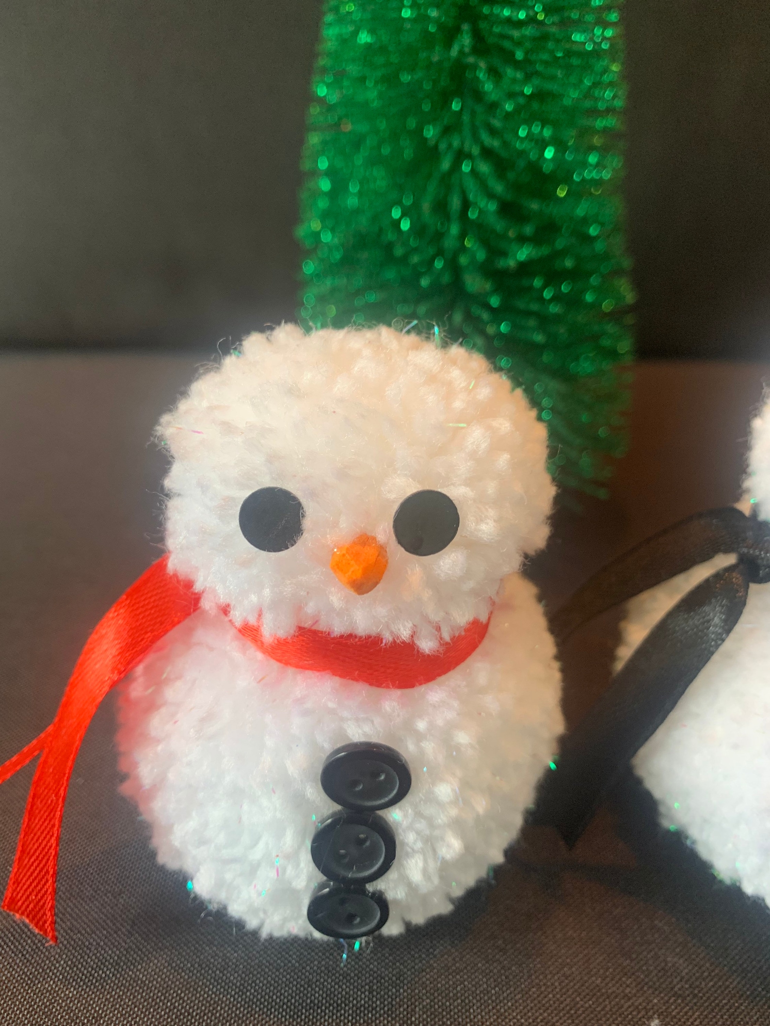 Handmade Pom Pom snowmen. Christmas decorations. Handmade snowmen.pair ...