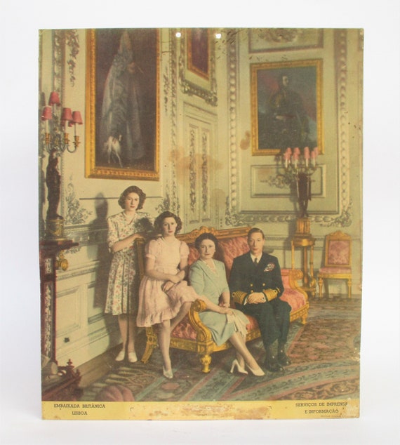 1943 Print of a Photograph of the King George VI Queen - Etsy