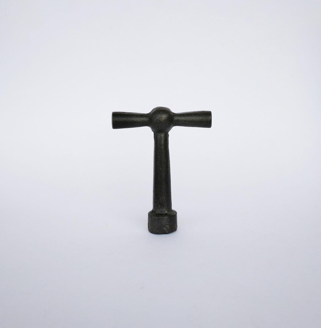 Antique Vintage Iron Key T Shape Wrench Valve Shut off Tool. Hardware ...