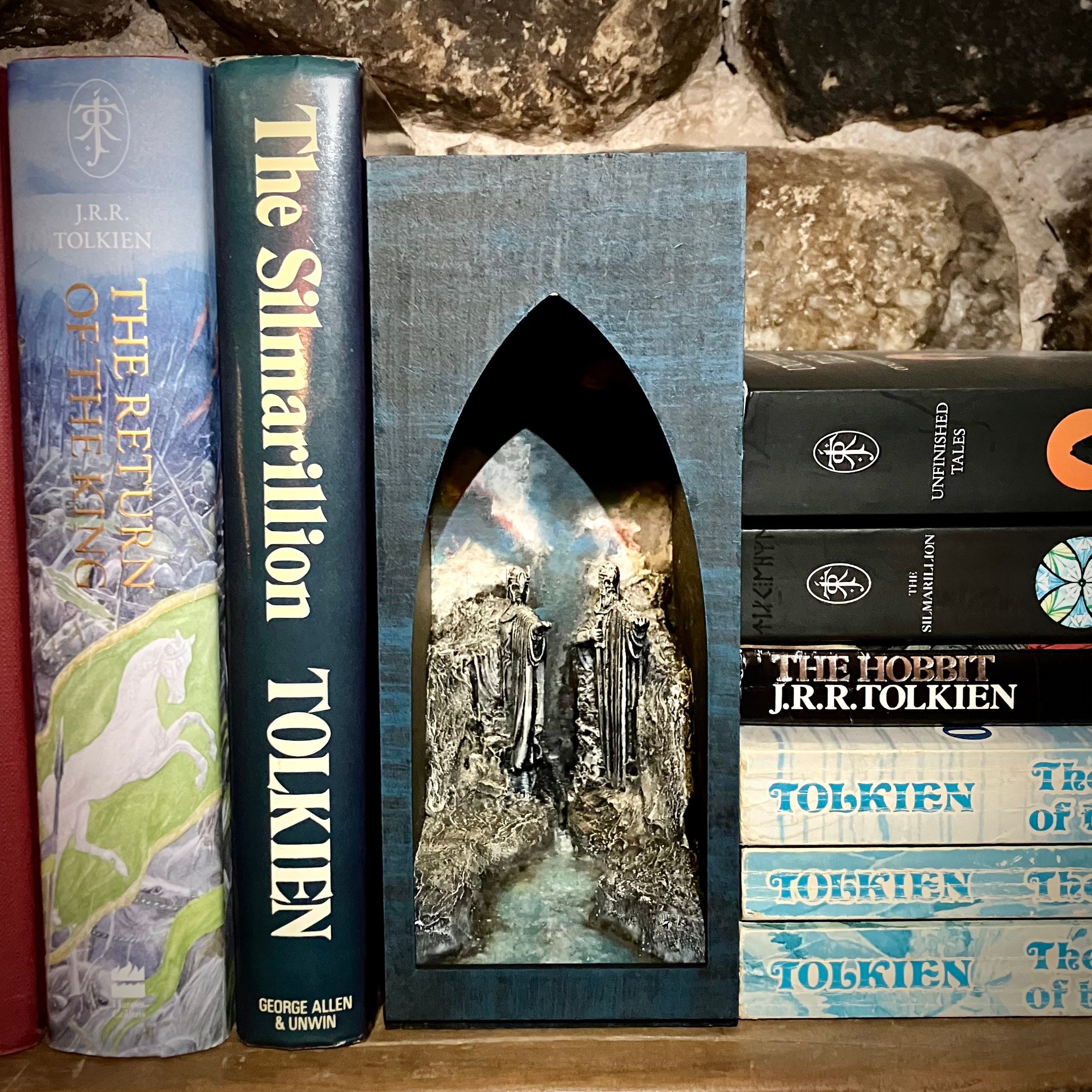 Custom Middle Earth Lord of the Rings Book Nook - Etsy