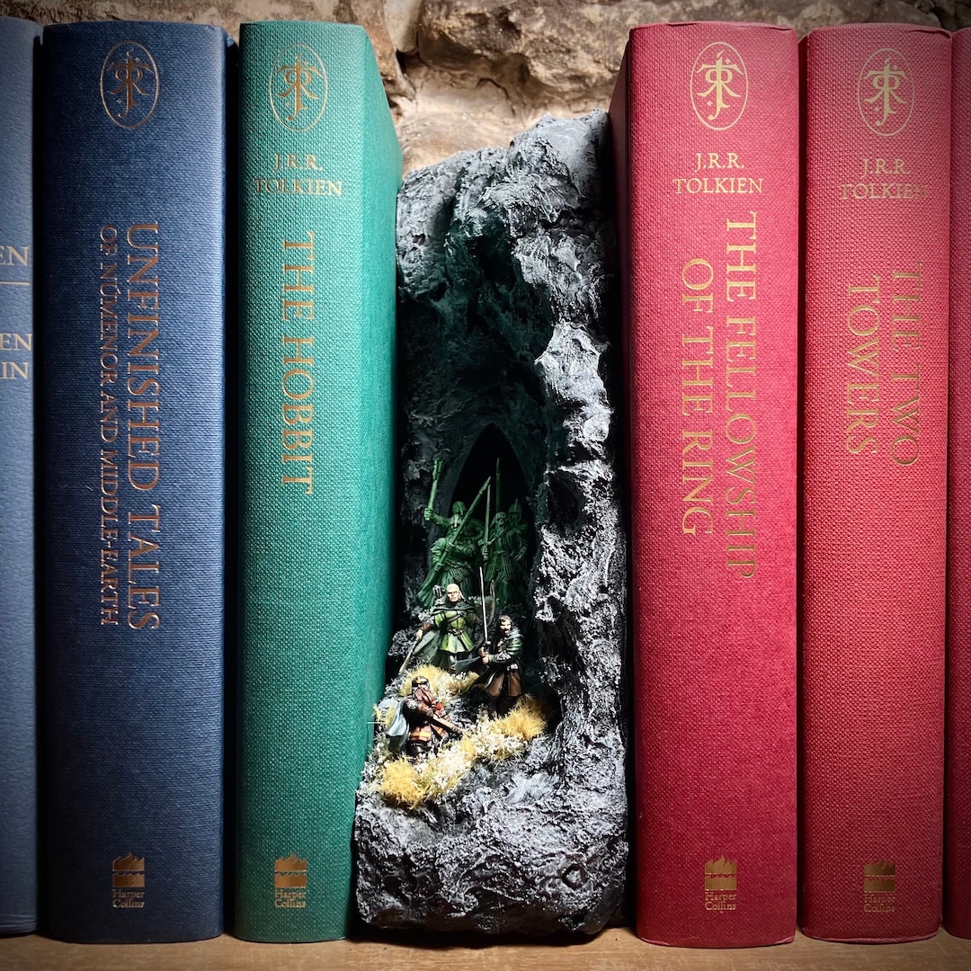 Lord of the Rings - Grey Company Book Nook - Etsy