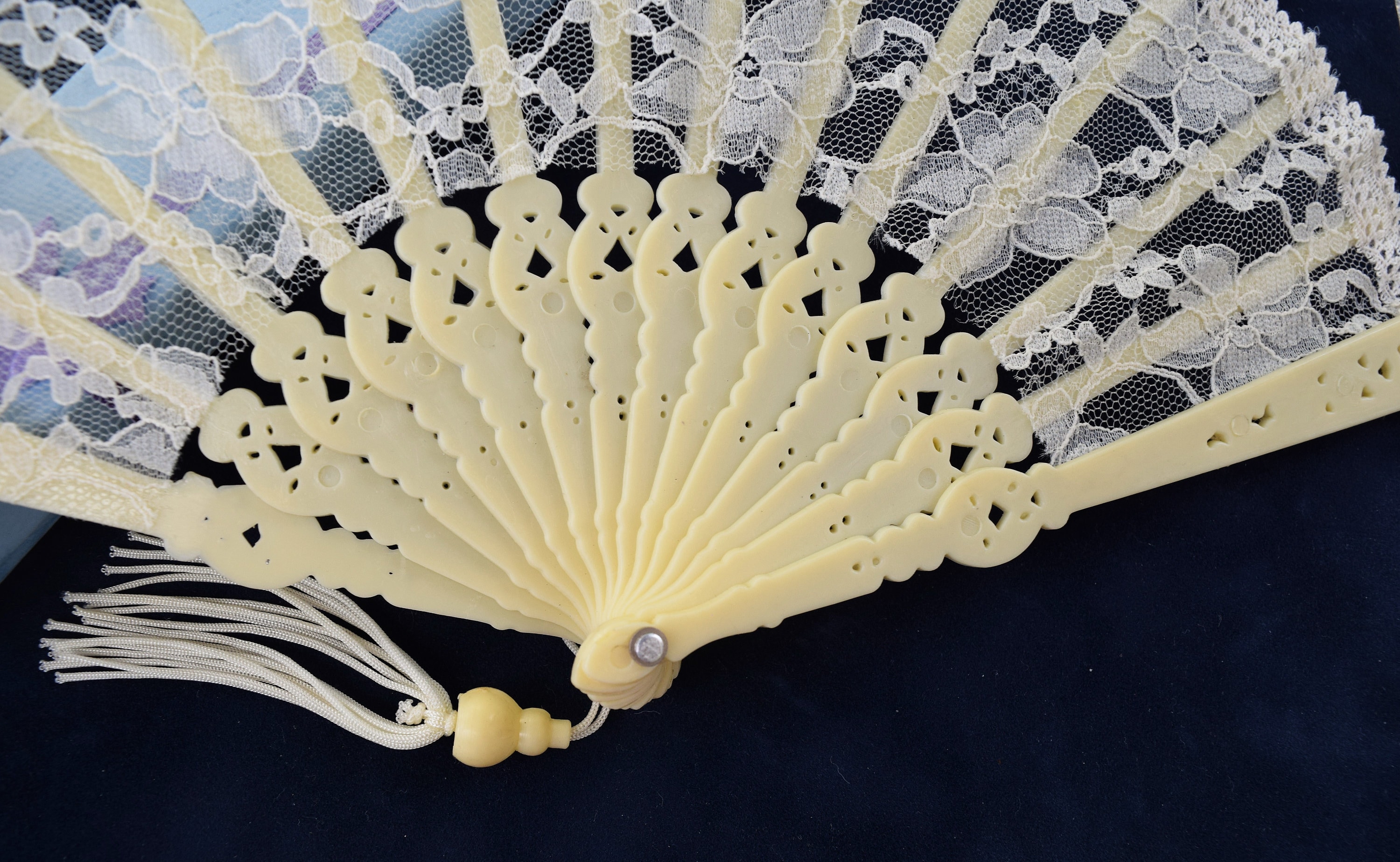 Ivory Lace Folding Plastic Hand Fan Decorative Hand Fan - Etsy