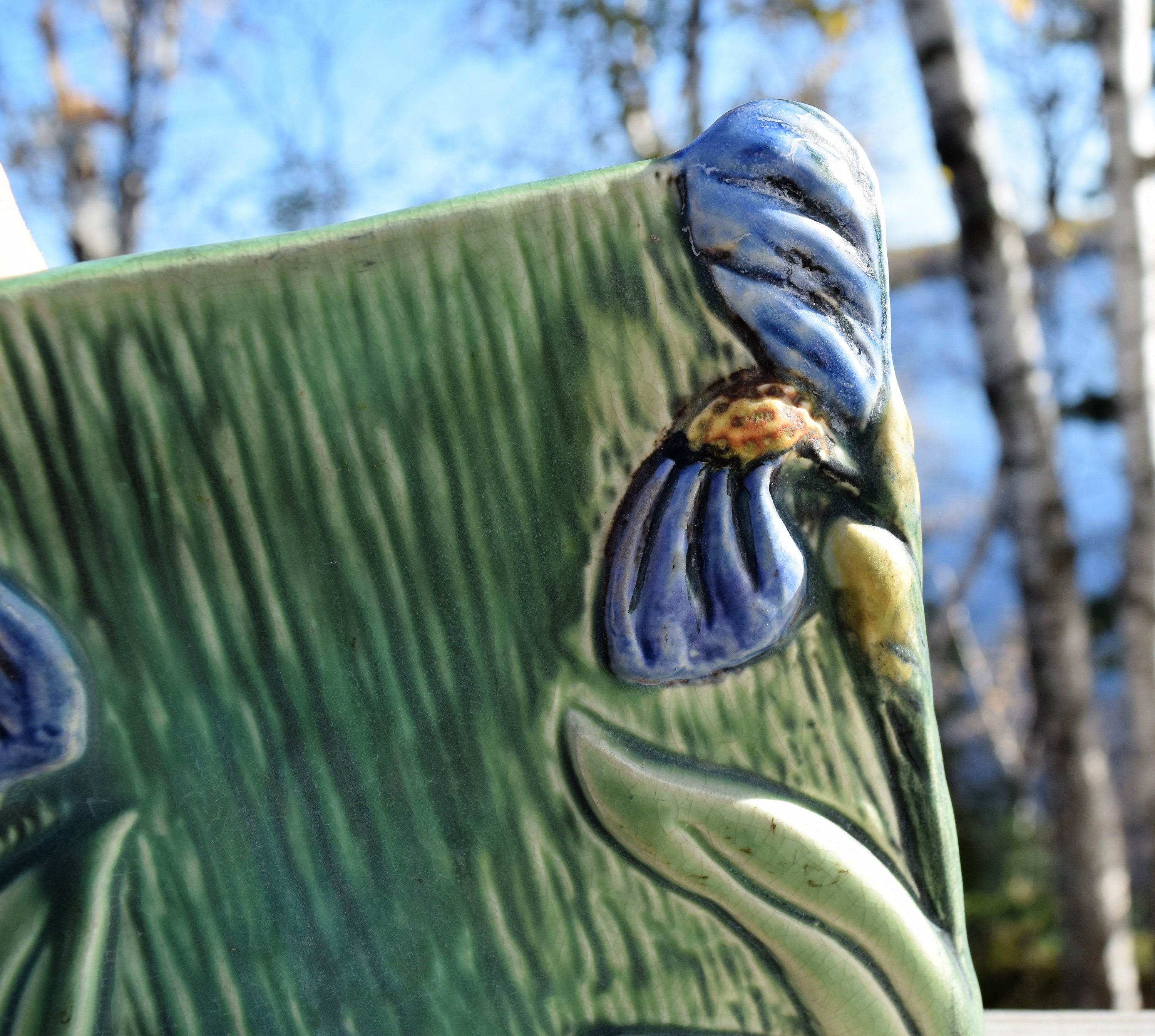 Weller Ardsley Iris Triangle Pottery Vase 1920s Tri Footed - Etsy