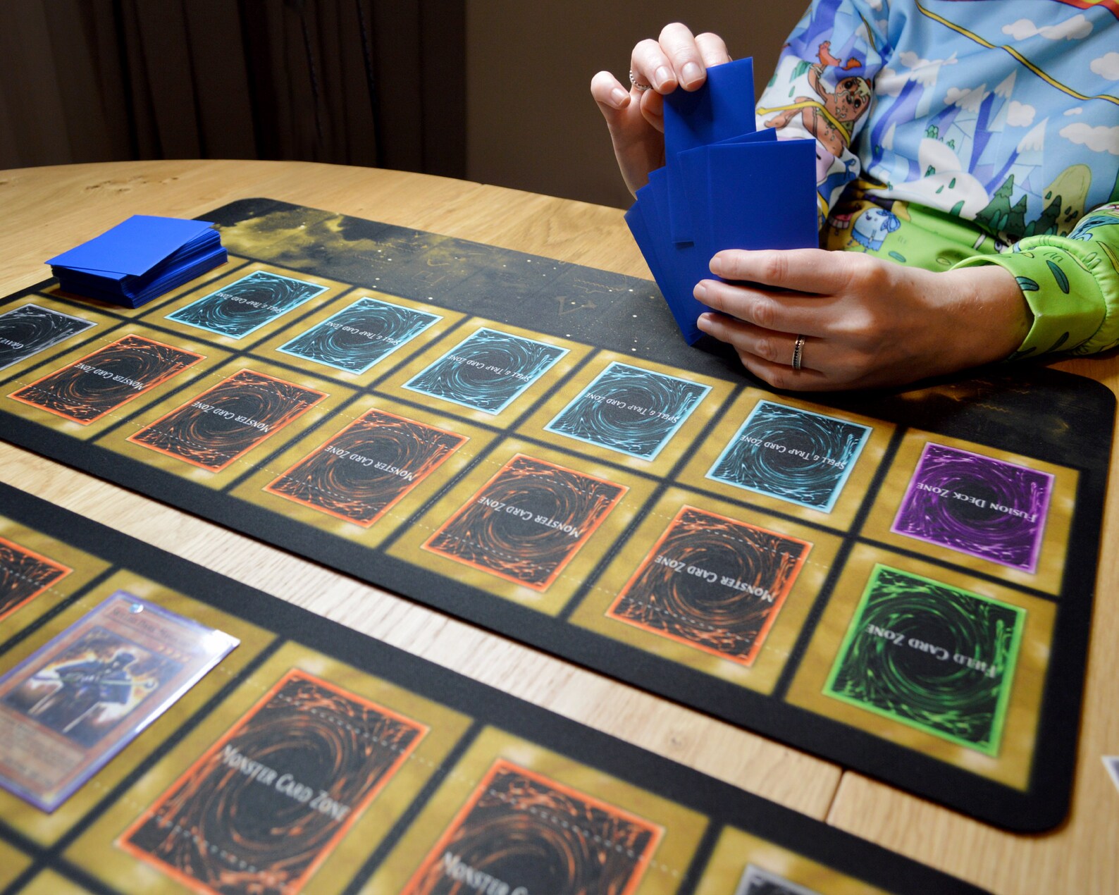 Ziege Format YGO Duel Playmat im klassischen Stil mit Old School TKG ...