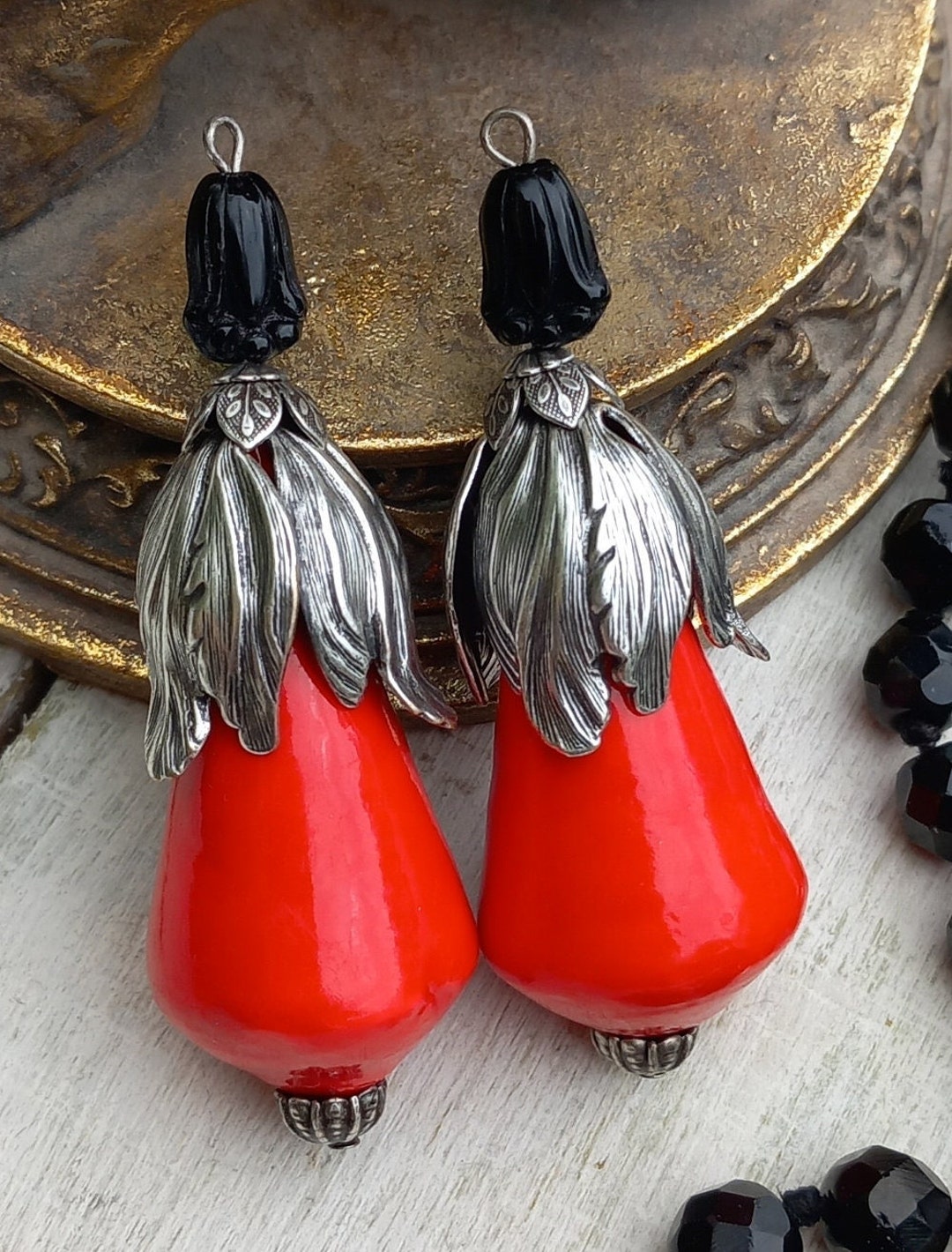 ANNONCE EN COURS Art Deco Dangle Beads Drop Art Deco Style Marché Aux ...