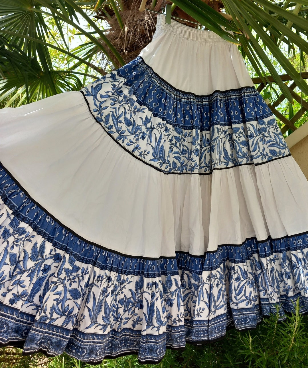 Superb Provençal Skirt ATELIER PROVENCAL Blue and White Provençal Skirt ...