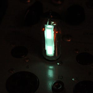 1x 6E3P = EM84 = 6FG6 = 6E2 Magic Eye Tube Level Indicator / NOS ...